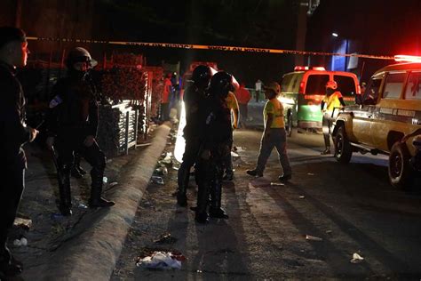 Tragedia En El Salvador Muertos Por Una Estampida En El Estadio