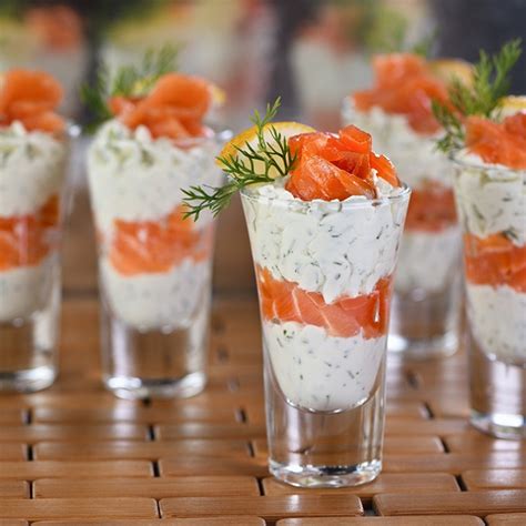 Recette Verrines au saumon fumé crème fraîche ciboulette et ricotta