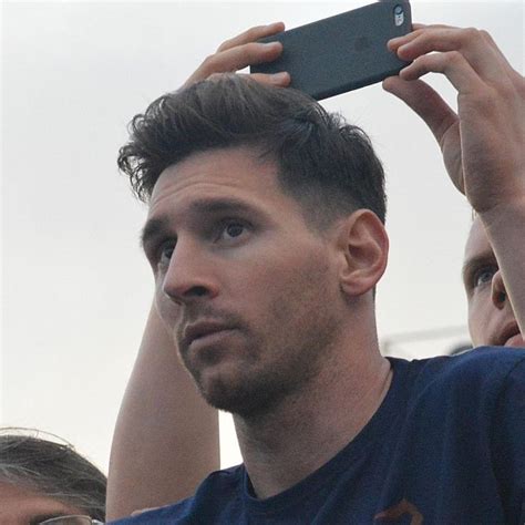 Pin de salsa en Lionel messi wallpapers en 2023 Fotos de fútbol