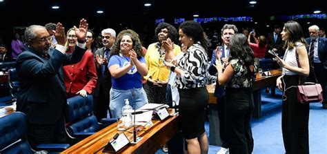 Senado aprova atualização da Lei de Cotas em universidades e inclui