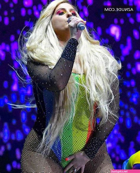 Meghan Trainor Naked Busty Porn Pics