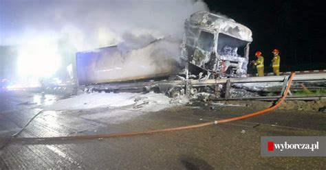 Śmiertelny wypadek na A4 Autostrada wciąż zablokowana w obu kierunkach