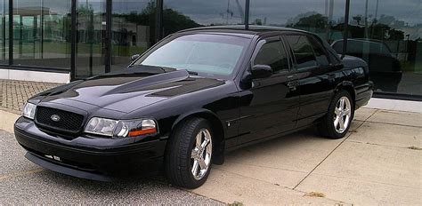 Ford Crown Victoria Information And Photos Momentcar