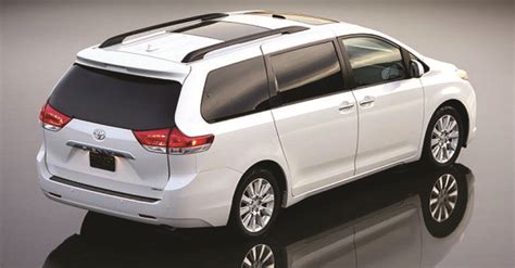 Compare Toyota Sienna Trim Levels