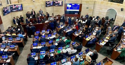 El Senado aprobó la reforma tributaria las iglesias ni el pan pagarán