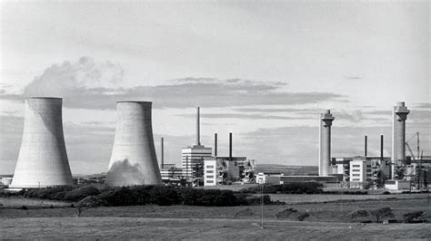 Se Inaugura La Primera Central Nuclear Del Mundo AMC SELEKT