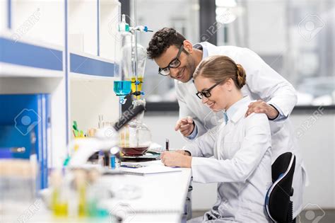 Que Se Puede Estudiar Con Bachillerato De Ciencias Naturales Escuela
