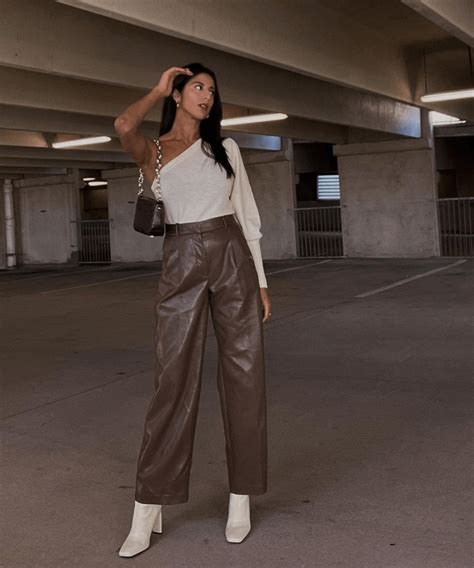 8 maneiras pra lá de fashionistas de usar a calça de couro nos looks
