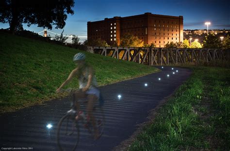 Ecco Come Illuminare Le Piste Ciclabili In Modo Semplice Ma Geniale