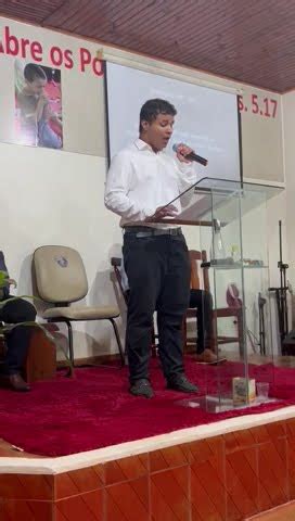 levita Victor benção louvando no culto da mocidade YouTube