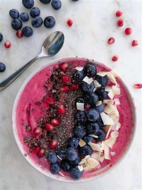 Smoothie Bowl De Frutos Rojos Estilo Crocante