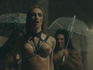 Naked Lara Martorell In Veneno