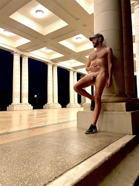 Naked In The Park Scrolller