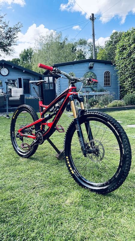 2016 YT Capra CF Pro Race For Sale