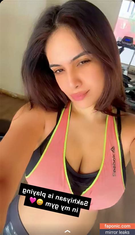 Neha Malik Aka Nehhaa Malik Aka Freakymeek500 Aka Nehamalik335 Nude