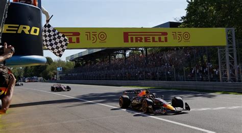 Max Verstappen remporte le GP d Italie pour la première fois et se