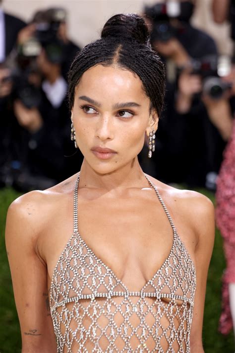 Zoe Kravitz Flaunts Her Nude Body In A See Through Dress Photos