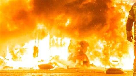 Rogo Di Motorini Nella Notte In Stradone Sant Agostino Qualcuno
