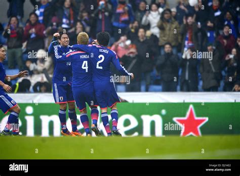 Genk Belgium 16th Nov 2013 L R Yuto Nagatomo Shinji Kagawa