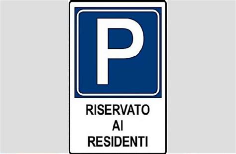 Al Campasso Sosta Delle Auto Per I Soli Residenti