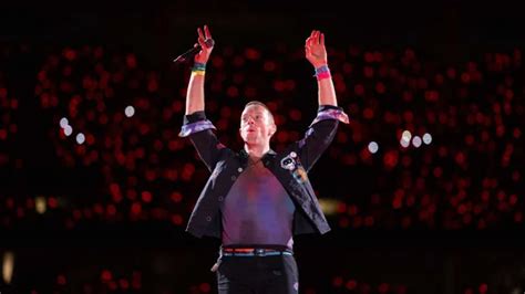 Coldplay sorprende a los fanáticos al estrenar nueva canción en vivo de