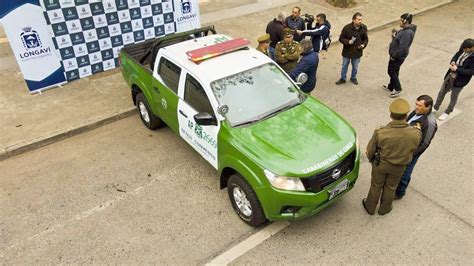 Municipalidad de Longaví entrega camioneta a Carabineros para reforzar