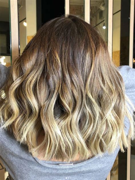 Cuál es la diferencia entre mechas melting balayage y babylights
