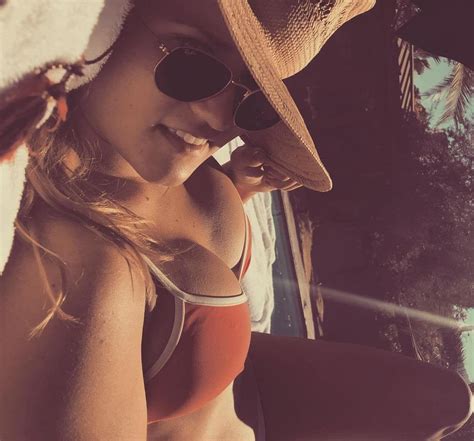 Emily Osment Emily Osment Nude Celebritynakeds