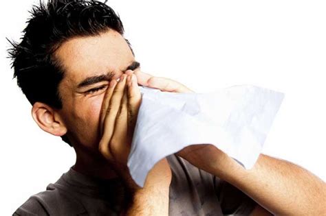 Casos de Salud Por qué mis ojos se cierran cuando estornudo
