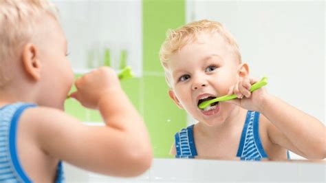 Higiene dental en niños Clínica Dental Dra Mª José Barra Soto