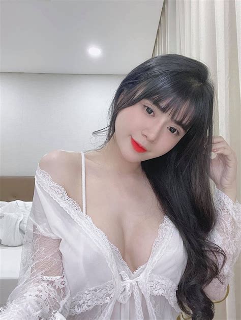 Tiktoker Phan Trang Boutique L Clip N Ng Sexy C Link