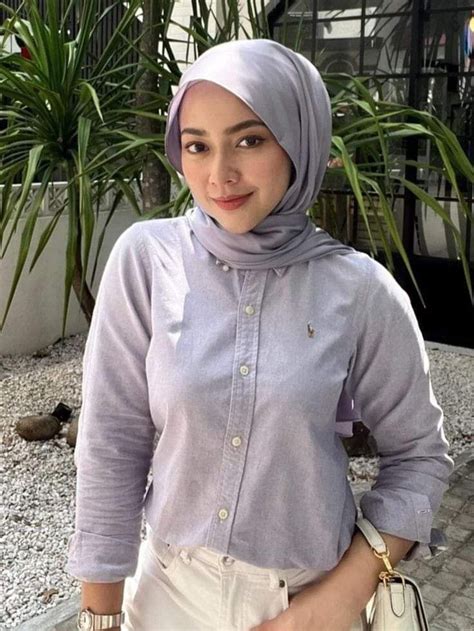 Pin Oleh Moland Di Hijabs Gaya Hijab Foto Gadis Cantik Gaya Busana
