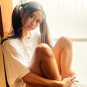 Aisha Yuzuki Free Pics Galleries More At Babepedia