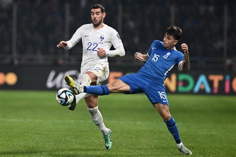 França empata a Grécia e perde 100 nas Eliminatórias da Euro