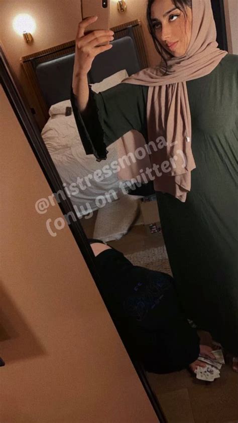 MONA KHALIFA On Twitter Paypig Alert Yt Boi Lays Cash At His