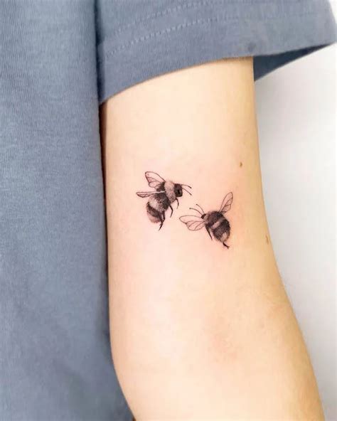 Unique Bee Tattoos You Should Try Once