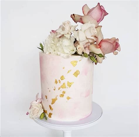 21 Single Tier Wedding Cakes You Will Love KISS THE BRIDE MAGAZINE