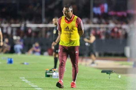 Roger valoriza domínio do Inter em vitória e repete bordão de Muricy