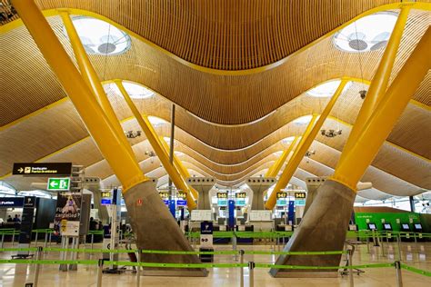 Cómo ir del AEROPUERTO DE MADRID al centro en 2024