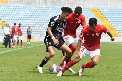 Segunda Fase Da Liga Revelação Clube Desportivo Santa Clara No Segundo