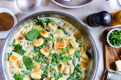 Gnocchi Pfanne Mit Champignons Und Spinat 15 Minuten Rezept