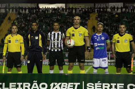 Figueirense x Confiança como aconteceu Resultado destaques e reação