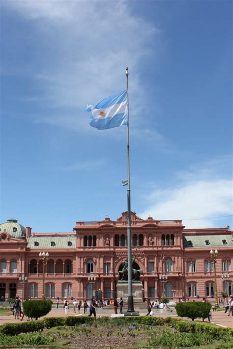 Milei Diz Que Ir A Turno Na Argentina Massa