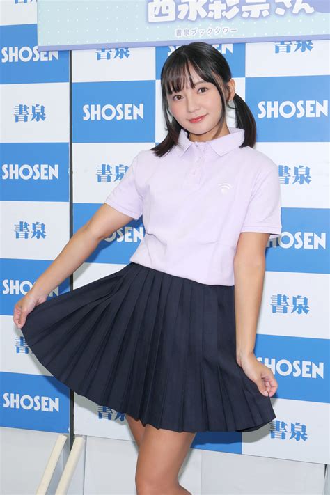 ありがとう副編集長 百川晴香西永彩奈の最強ペアがCream表紙巻頭グラビアに 週刊アスキー
