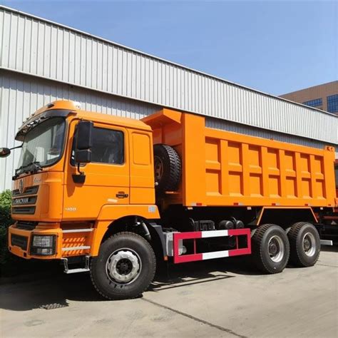 Fabricants et usine de camions à benne basculante Chine Shacman F3000