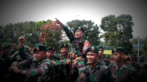Foto Pasukan Raider Harimau Bondowoso Kostrad TNI Bergerak Ke Papua