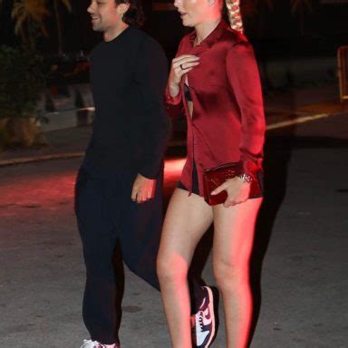 Chiara Ferragni Poses Braless 5 Photos OnlyFans Leaked Nudes
