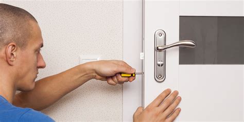 How To Fix Door Latch