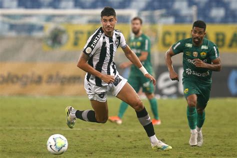Escalação do Botafogo ainda Flávio Tênius time tem dúvidas no