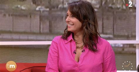 Il Vous Obligeait Julia Vignali Surprise Par Une Tendre Anecdote